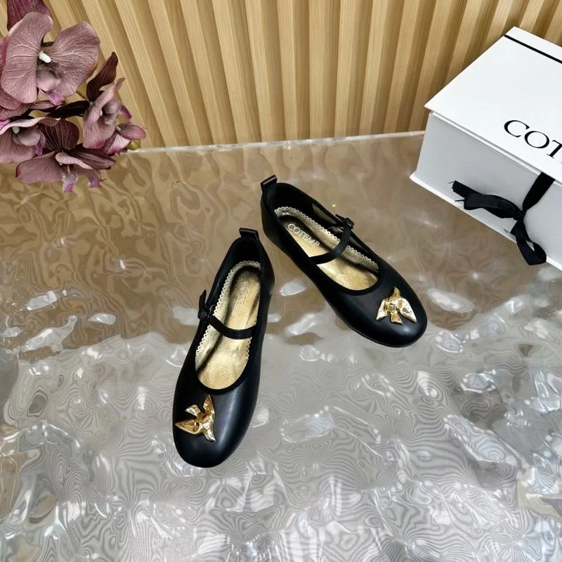 Indistinguishable Cotemp Shoes