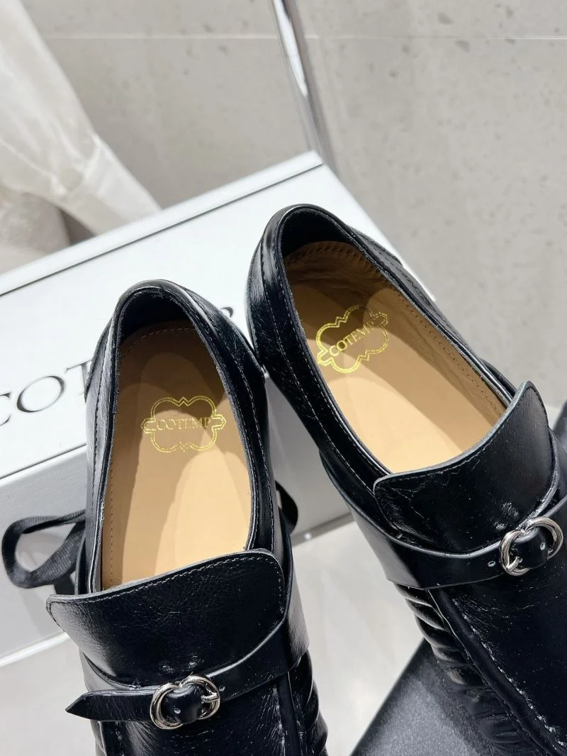 Accurate model Cotemp Shoes