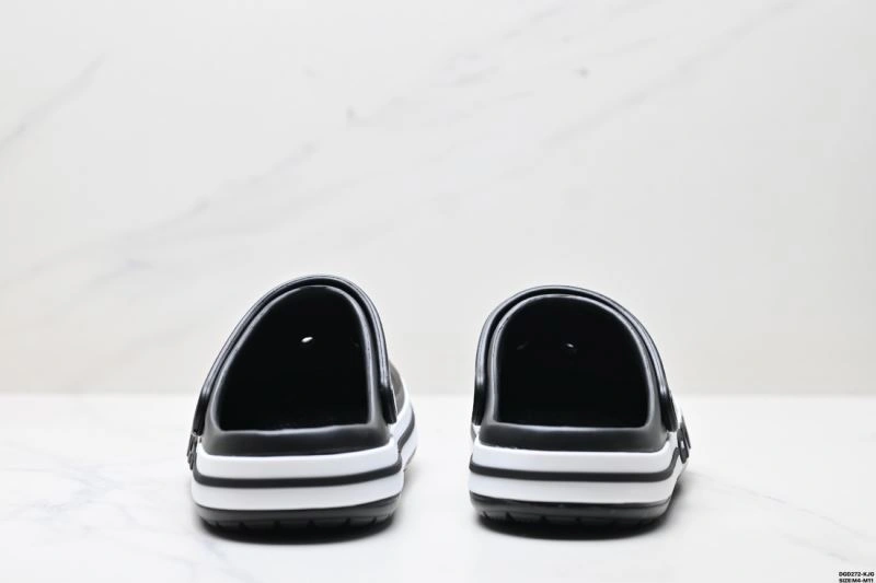 1:1 copy Crocs Sandals