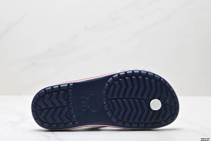 Top mirror Crocs Sandals
