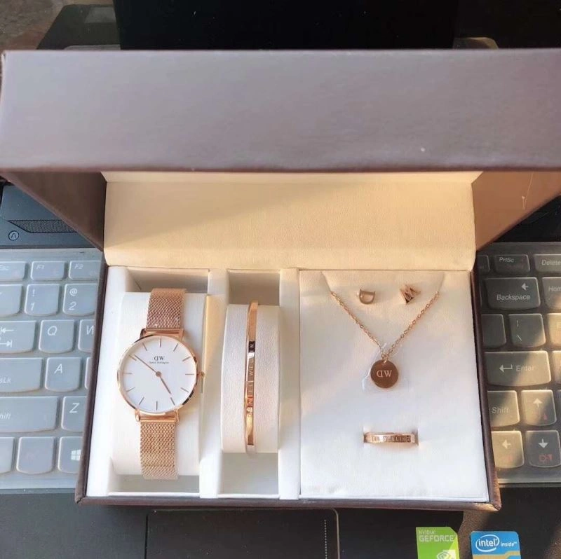 Discounted DANIEL WELLINGTON Watches