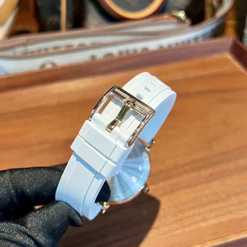Indistinguishable DOLAME Watches
