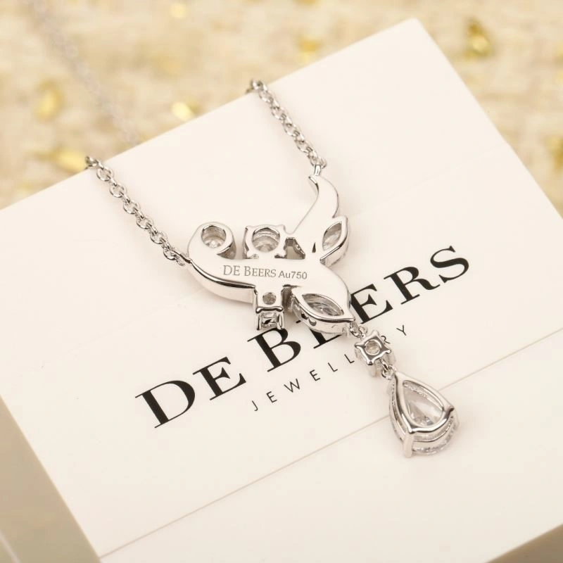 Legit De Bee Necklaces