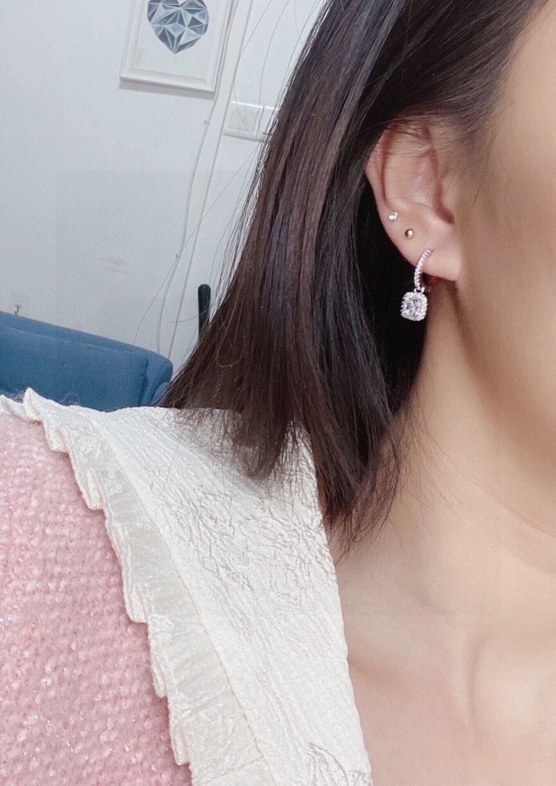 Legit Debeers Earrings