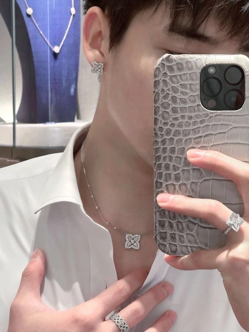Exact replica Debeers Earrings