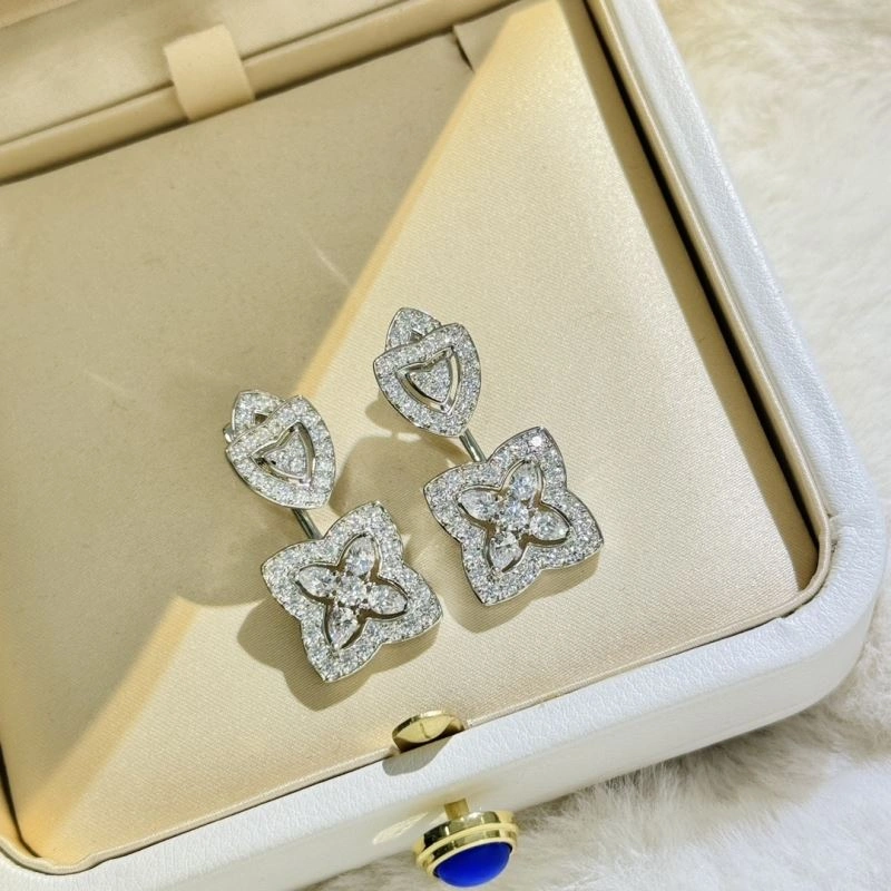 Budget-friendly Debeers Necklaces