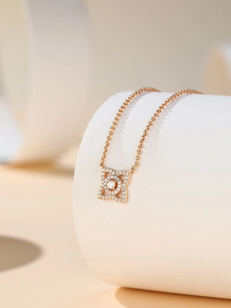 Economical Debeers Necklaces