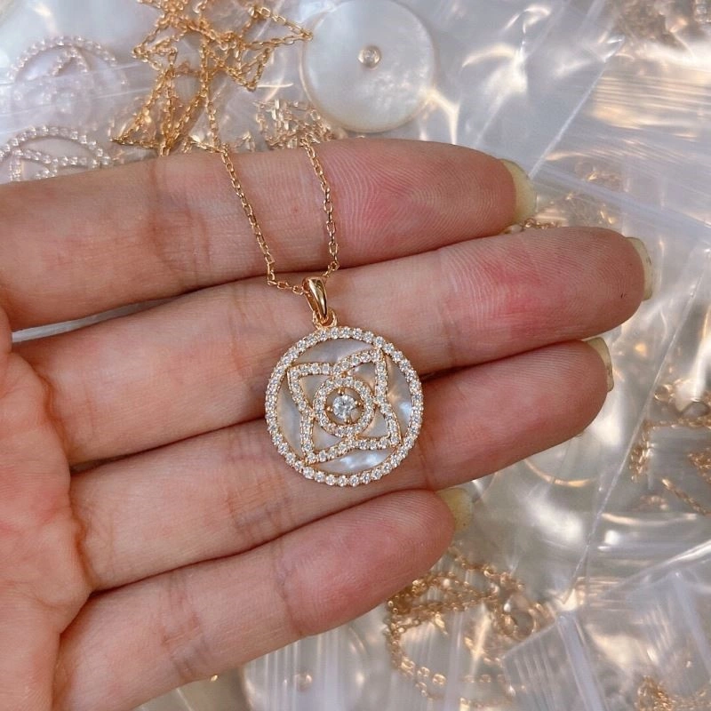 Economical Debeers Necklaces