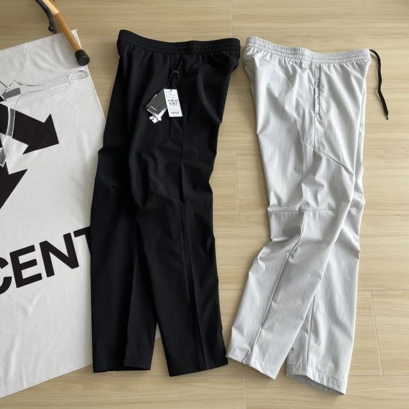 Budget-friendly Descente Long Pants