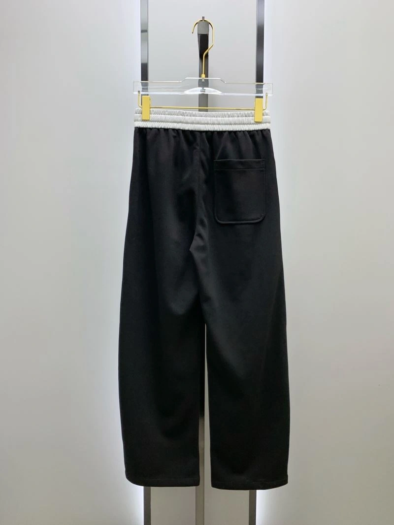Value-priced Descente Long Pants