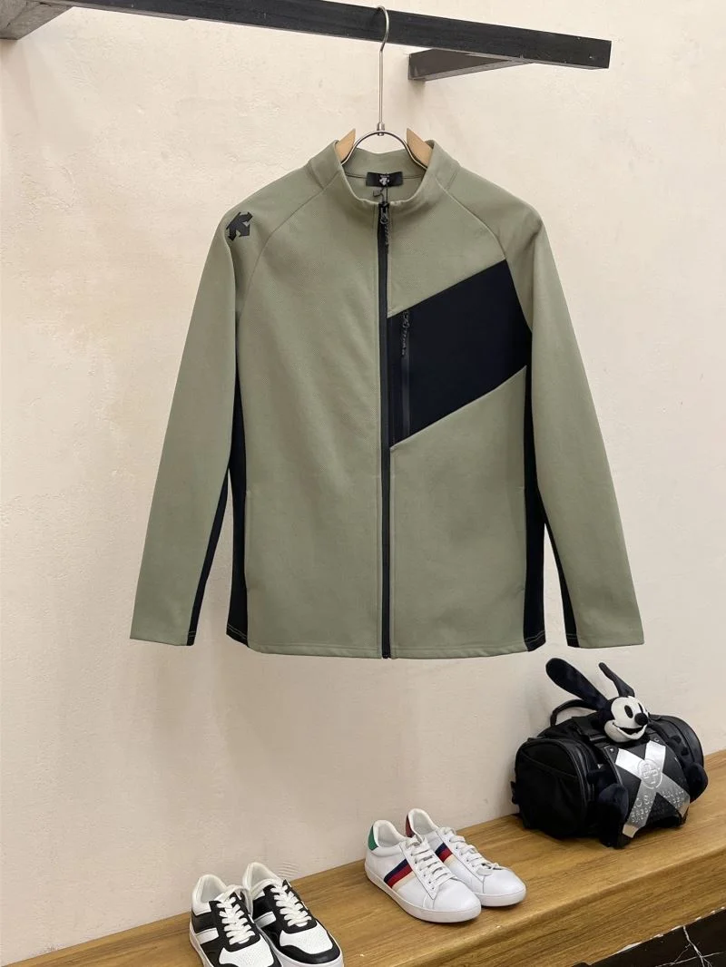 Descente Outwear