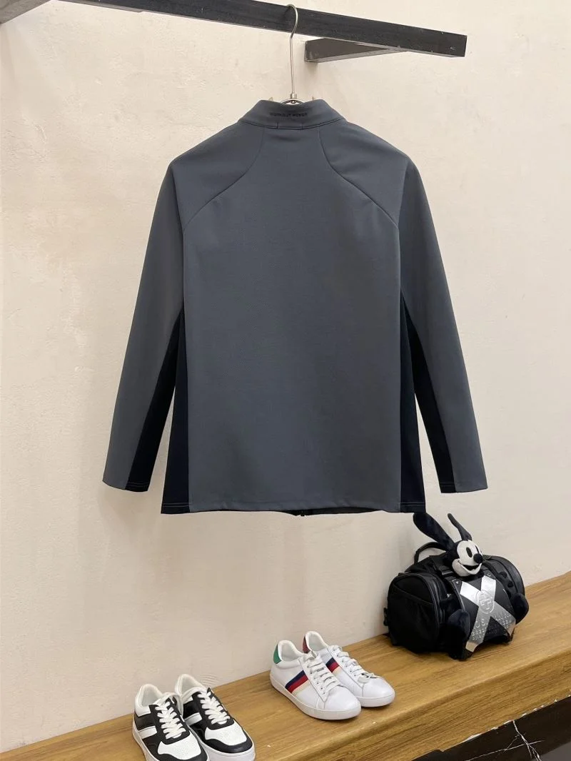 Indistinguishable Descente Outwear
