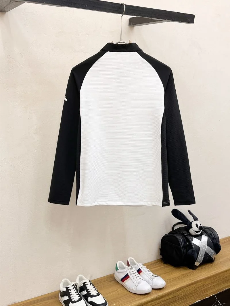 Indistinguishable Descente Outwear