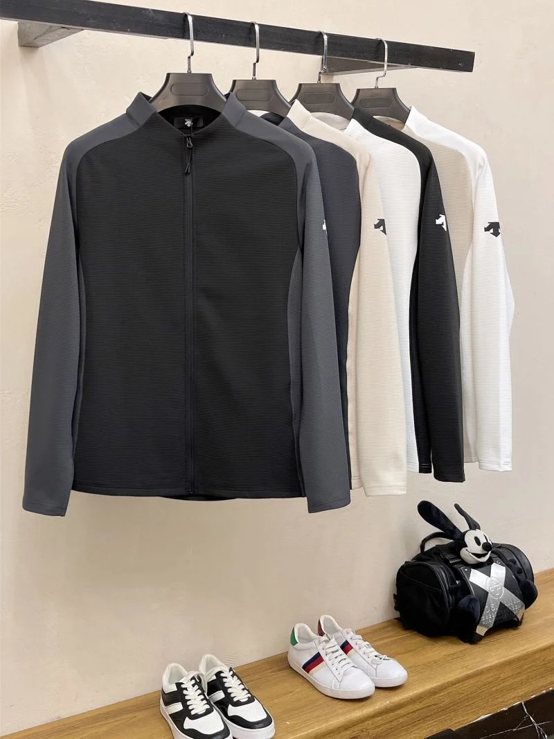 Indistinguishable Descente Outwear