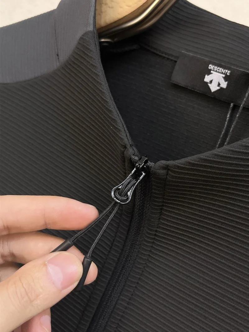 Legit Descente Outwear