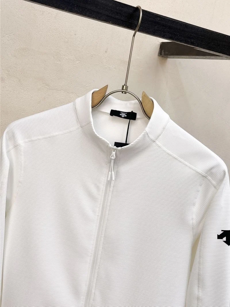 Affordable Descente Outwear