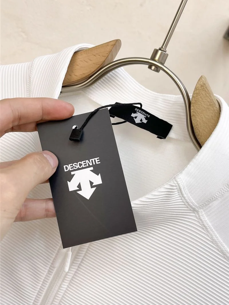 Affordable Descente Outwear