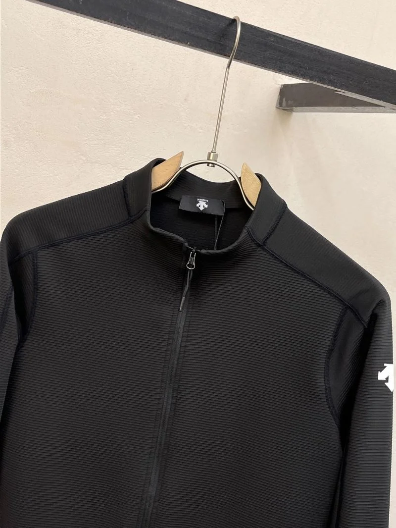 High accuracy Descente Outwear