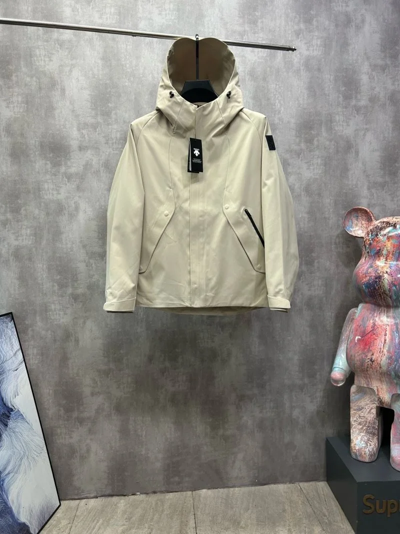 Descente Outwear