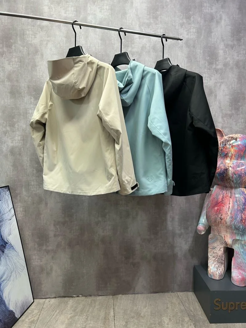 Precise copy Descente Outwear