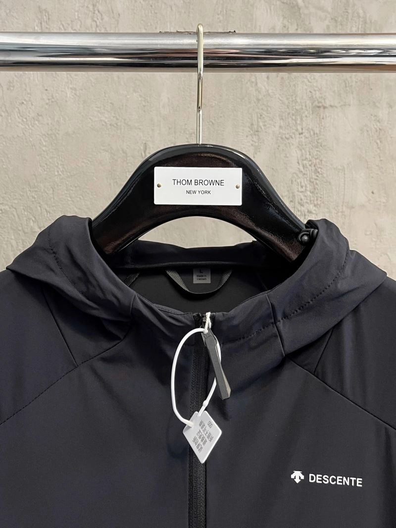 Factory-made Descente Outwear