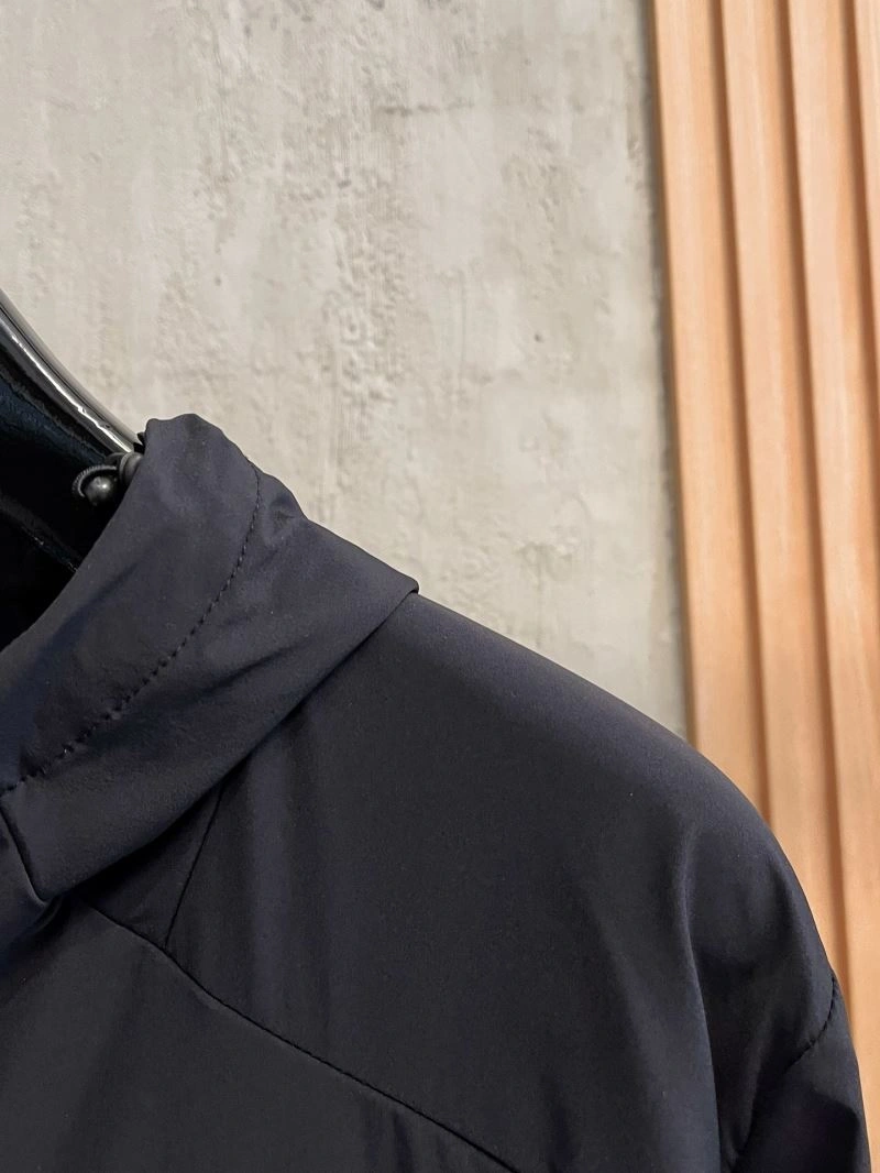 Factory-made Descente Outwear
