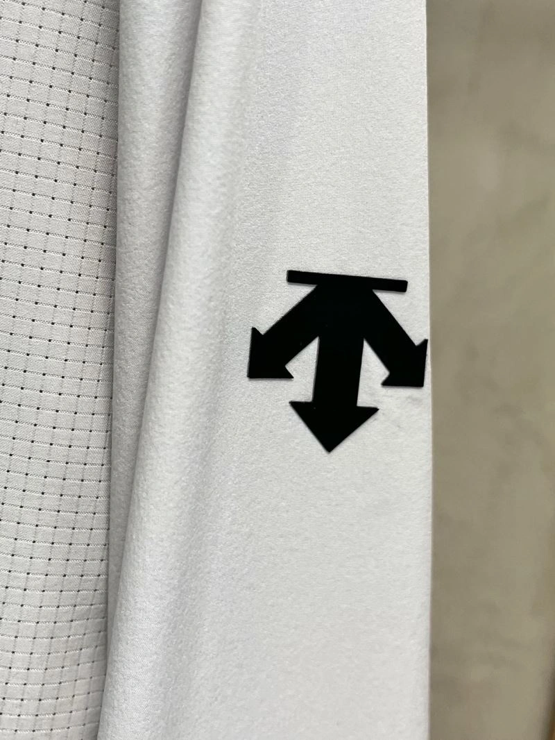 High fidelity Descente Outwear