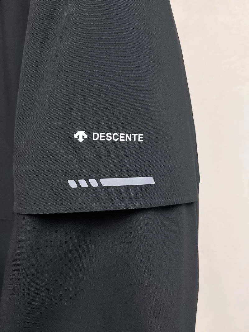 Brand-original Descente Outwear