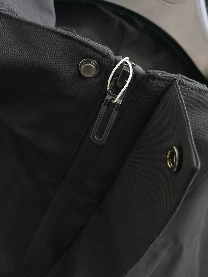 Brand-original Descente Outwear