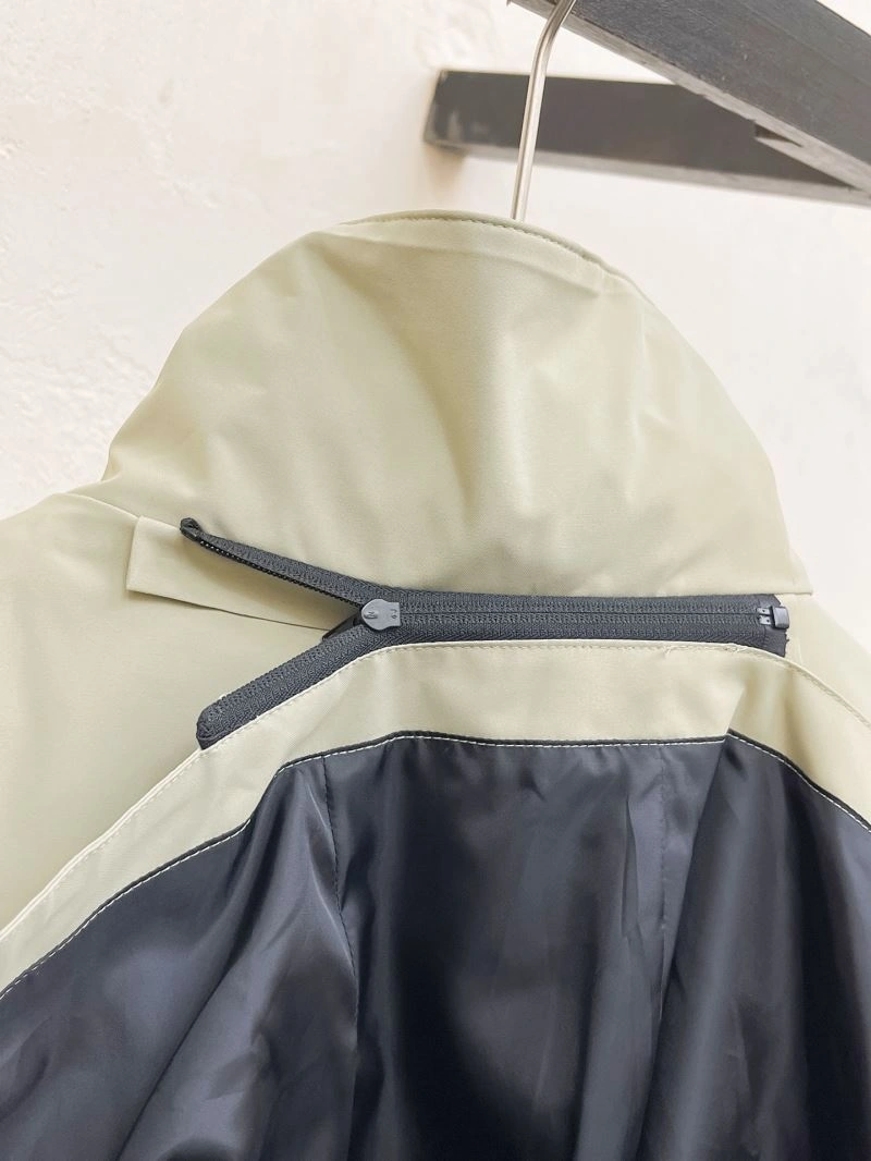 Legit Descente Outwear