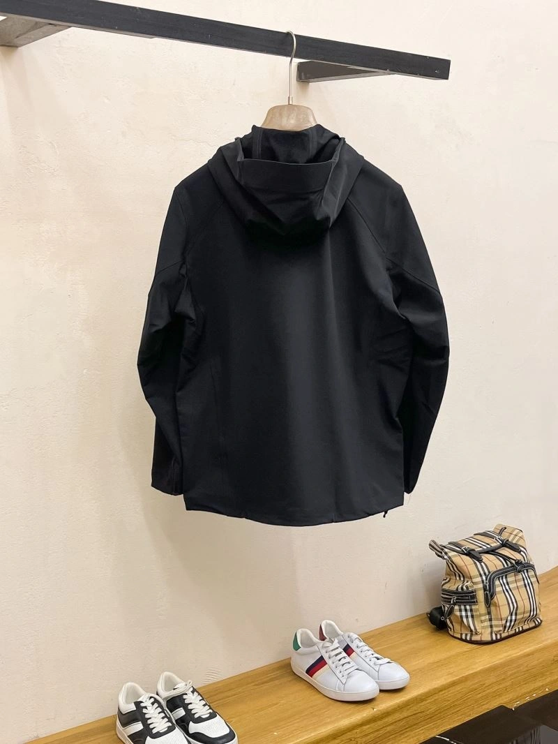 Legit Descente Outwear
