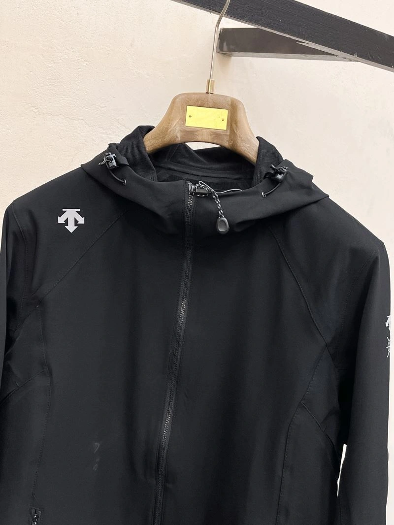 Legit Descente Outwear