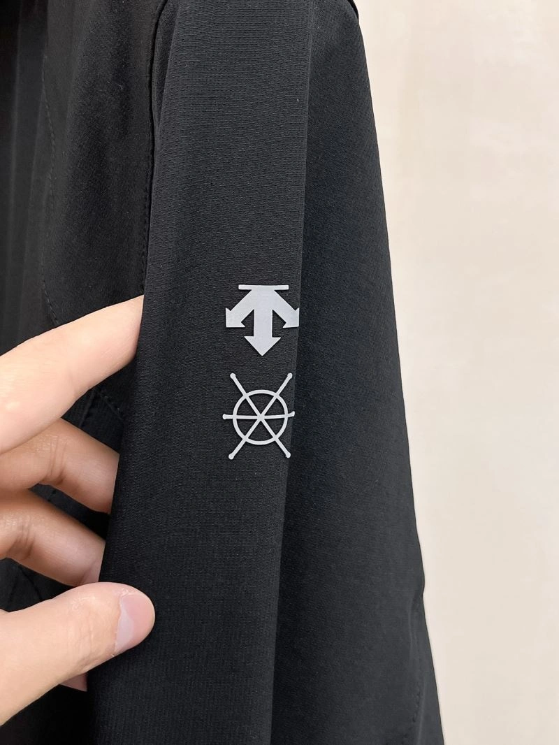 Legit Descente Outwear