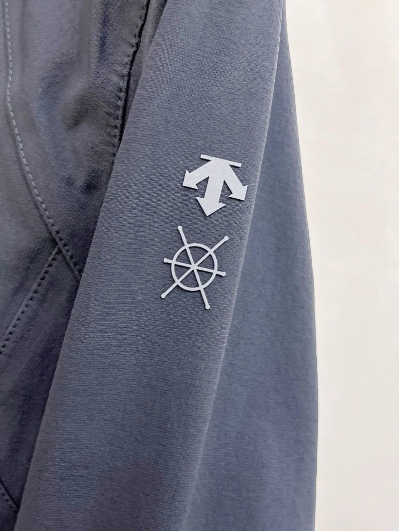 Perfect replica Descente Outwear
