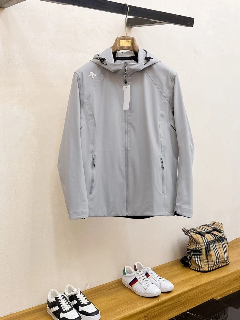 Descente Outwear