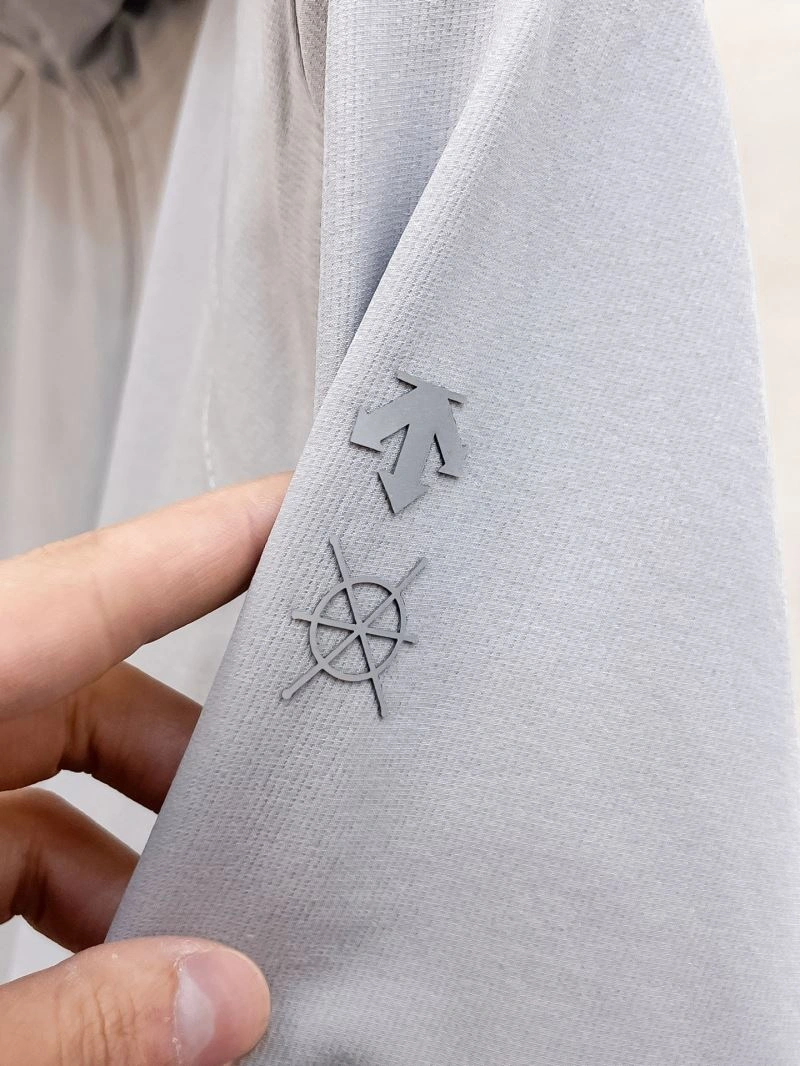 Inexpensive Descente Outwear