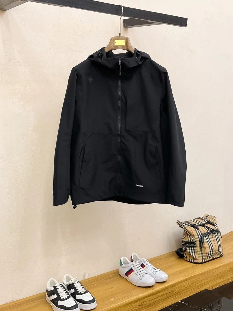Descente Outwear