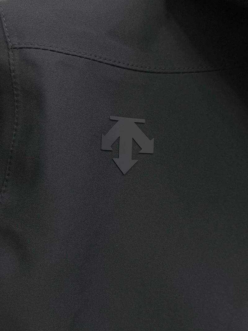 Bargain Descente Outwear