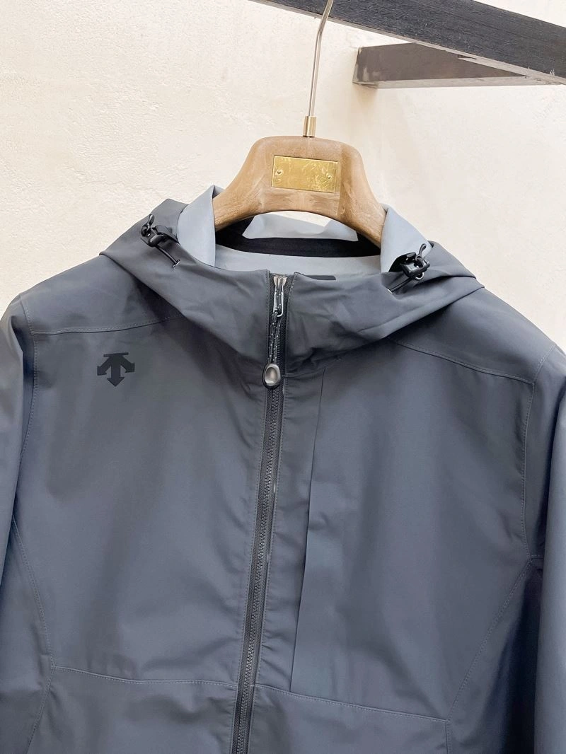 Real Descente Outwear