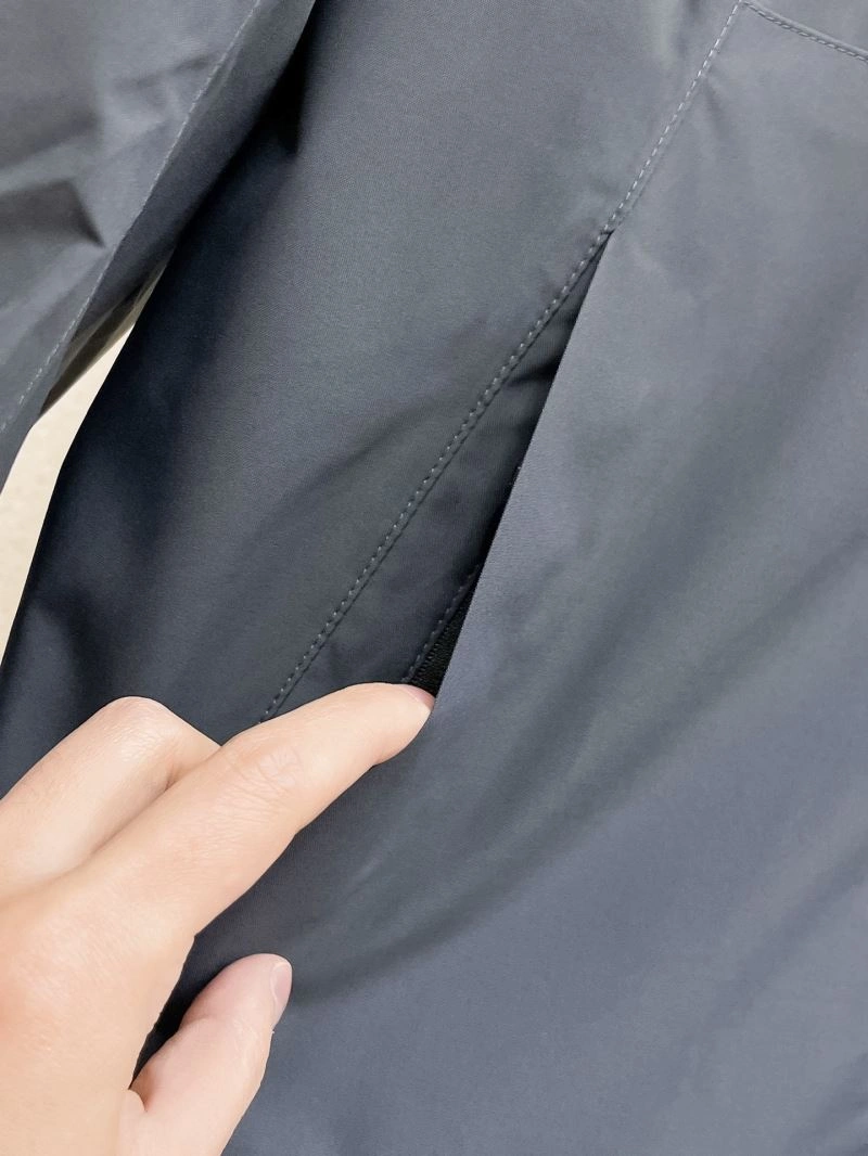 Real Descente Outwear