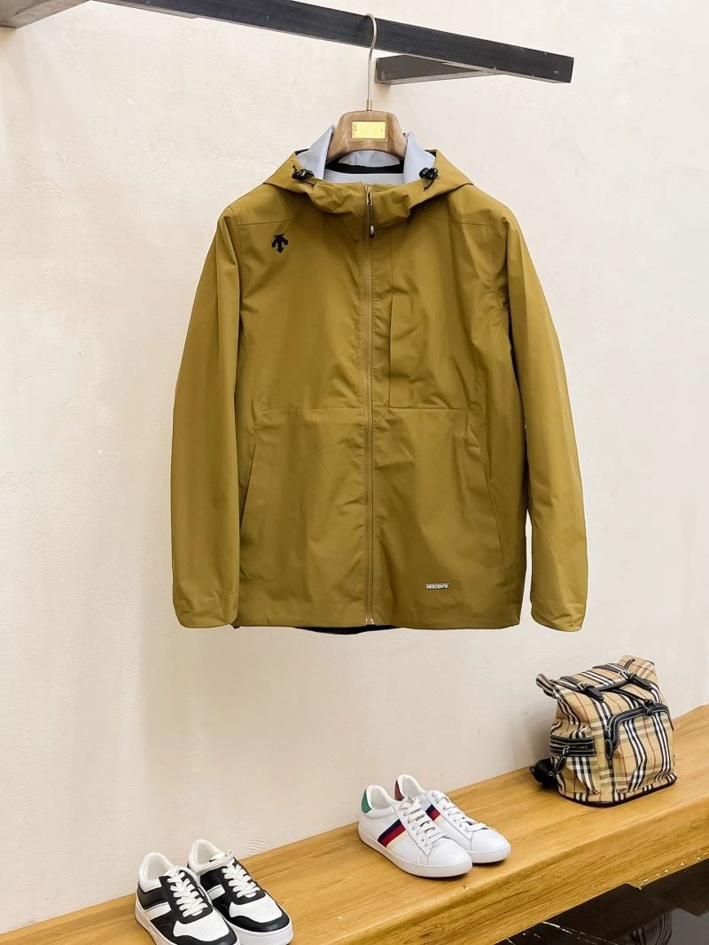 Descente Outwear