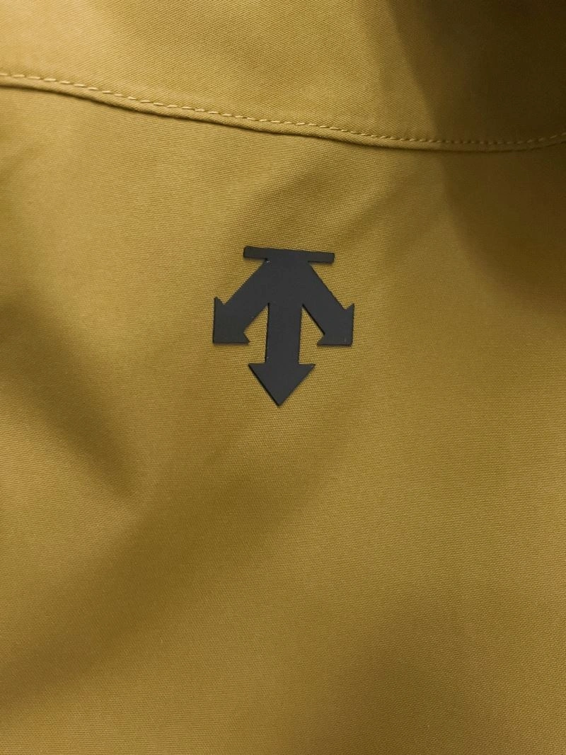 Genuine Descente Outwear
