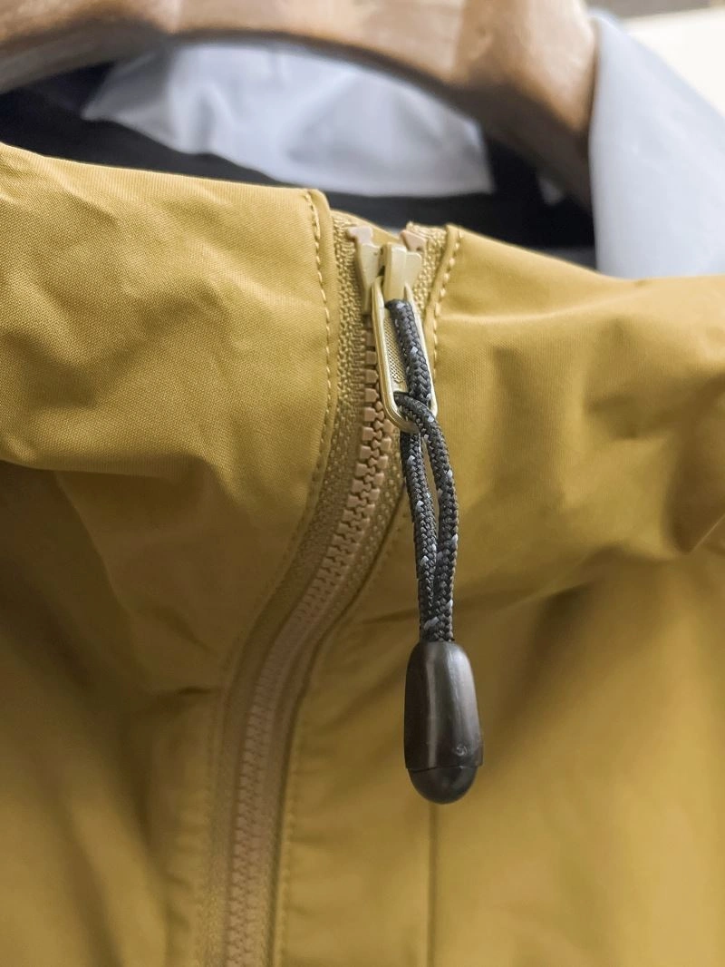 Genuine Descente Outwear