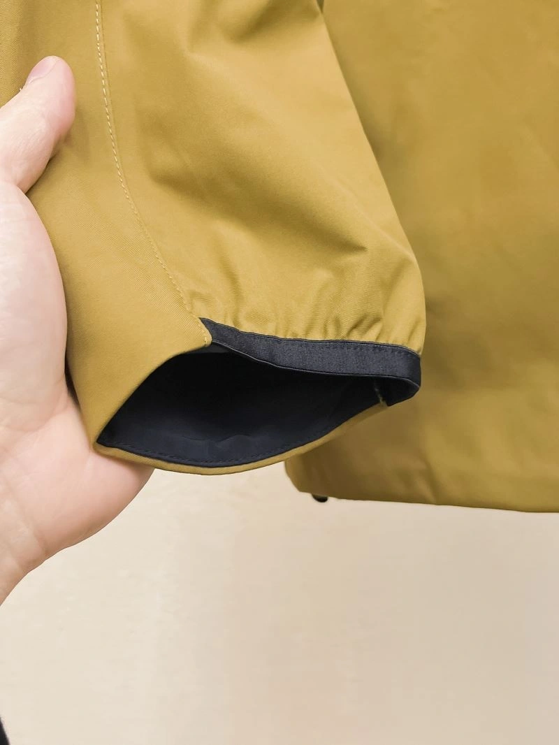 Genuine Descente Outwear