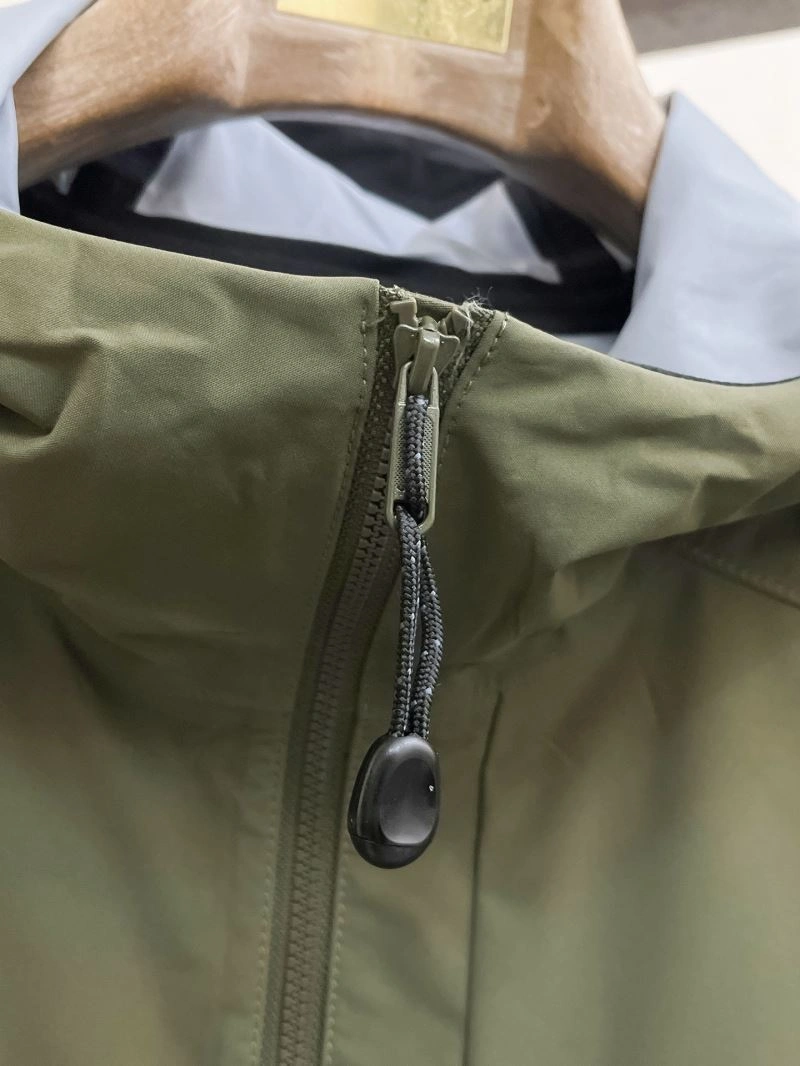 Economical Descente Outwear