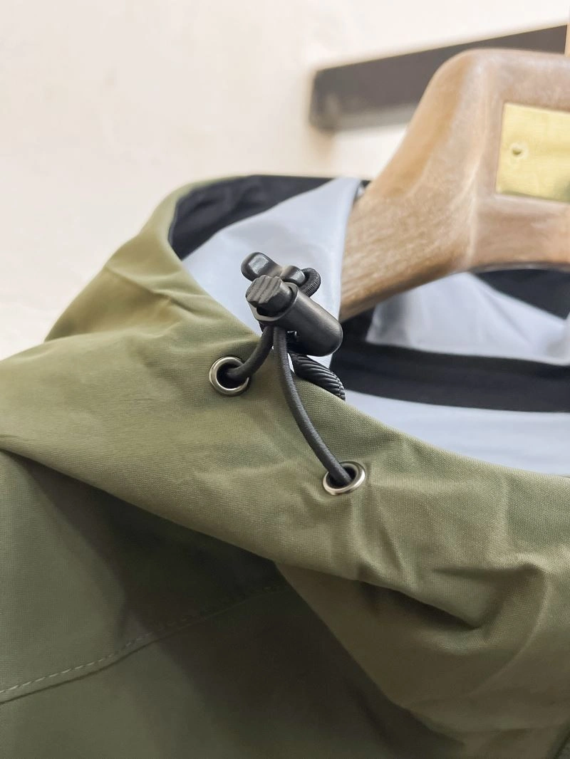 Economical Descente Outwear