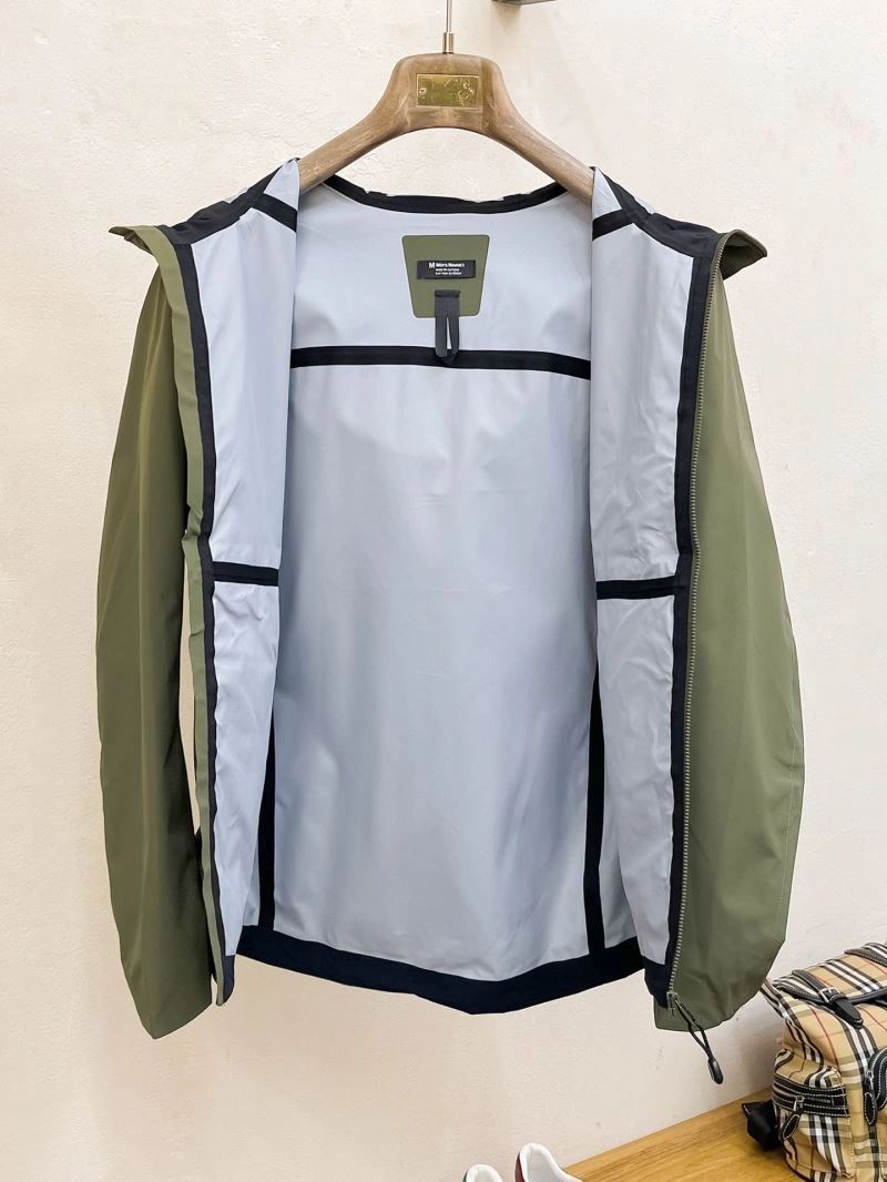 Economical Descente Outwear