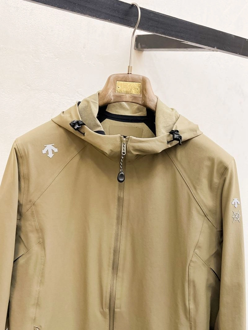Low-cost Descente Outwear