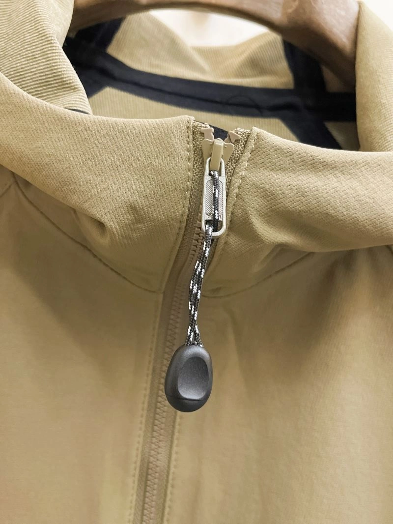 Low-cost Descente Outwear