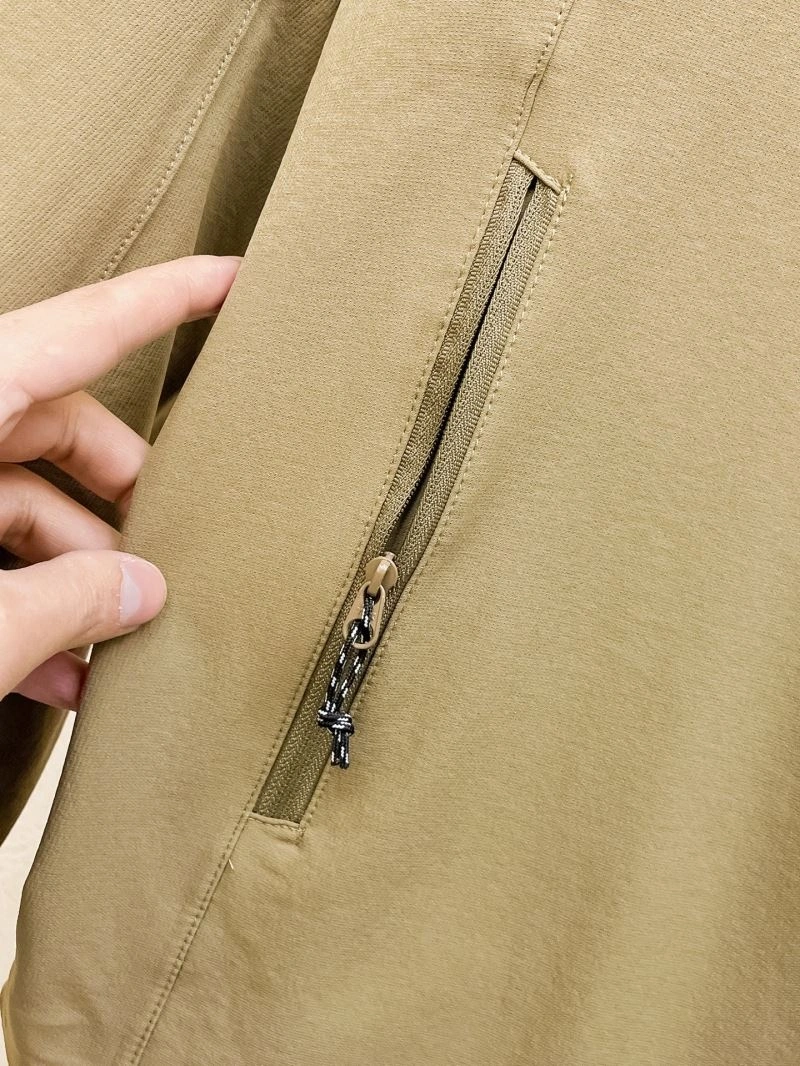 Low-cost Descente Outwear